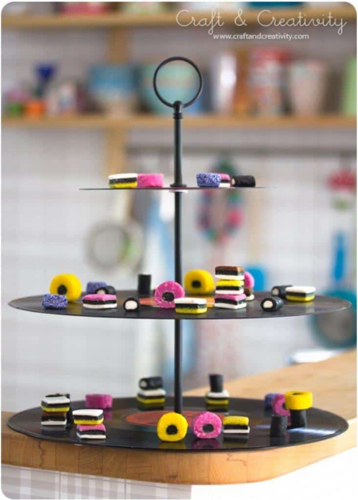 15 DIY Lovely And Adorable Cake And Cupcake Stands