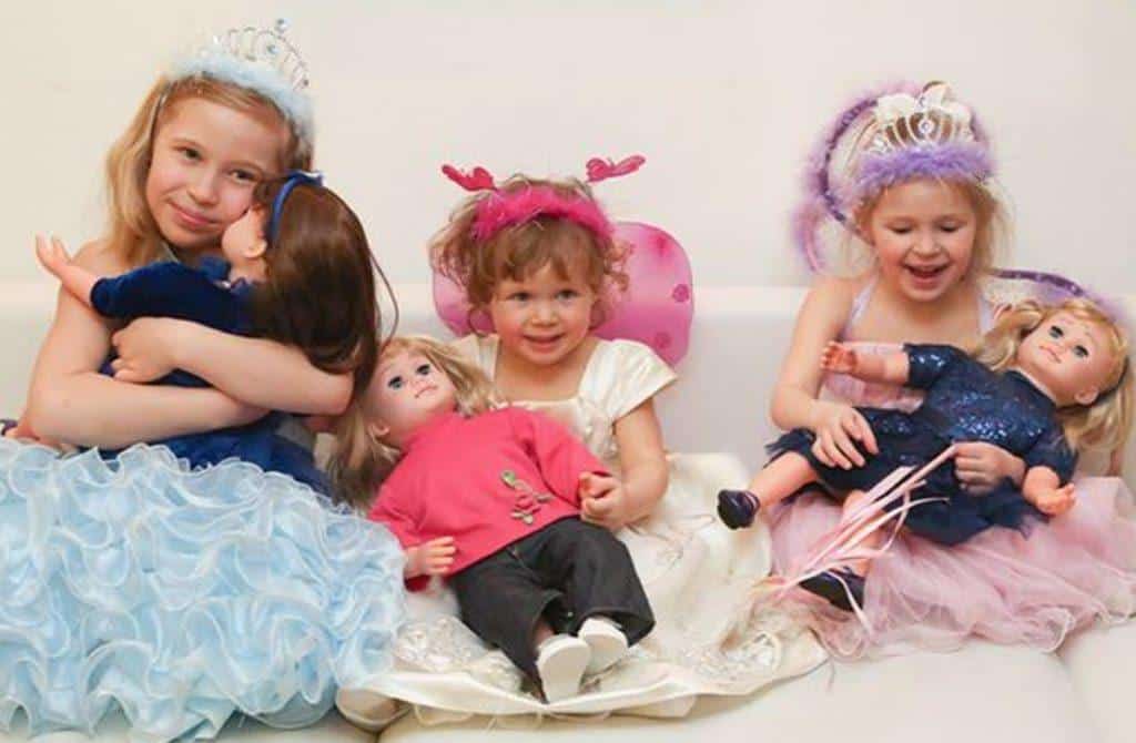 Skills That Your Child Can Learn Playing with Interactive Talking Dolls