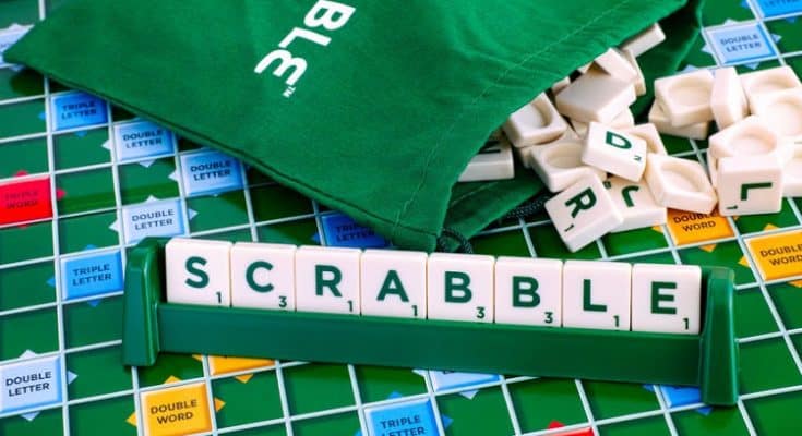 5 benefits of playing Scrabble with children